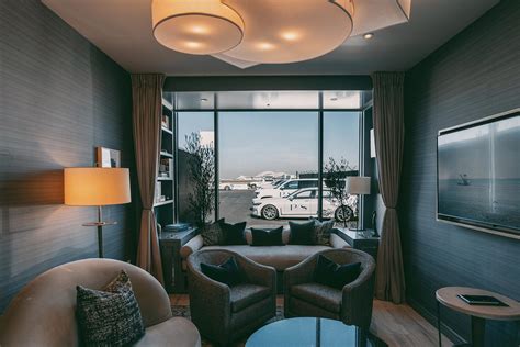 Review Is The Private Suite Ps At Lax Worth It How Much Does It Cost
