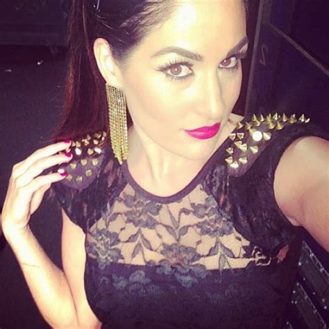 Total Divas Blog The Nikki Bella Pose