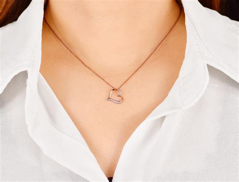 14k Gold Diamond Heart Pendant Necklace Valentine Jewelry For Sale At