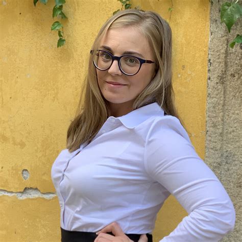 Yulia Voloshina Asistent Prodeje Swarovski Linkedin