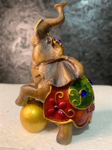 Статуэтка слон — цена 164 грн в каталоге Статуэтки Купить товары для дома и быта по доступной