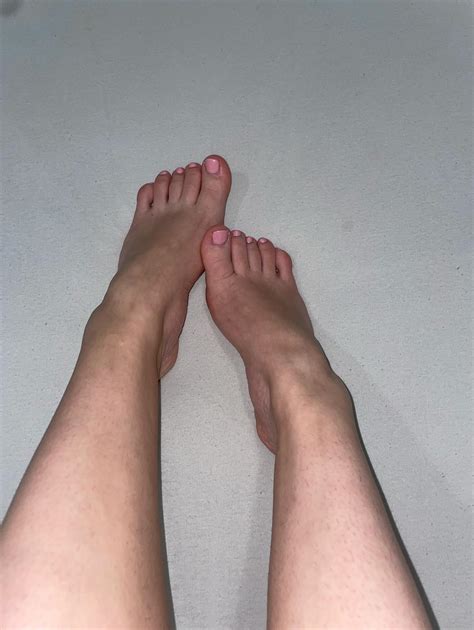Will You Kiss Them R Bratfeet