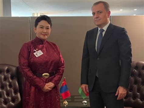 Гадаад харилцааны сайд Б Батцэцэг Азербайжан улсын Гадаад хэргийн сайдтай уулзав