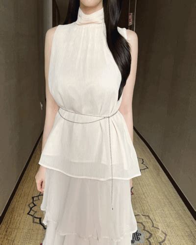 썸머 홀터넥 쉬폰 셔링 플레어 민소매 블라우스 color
