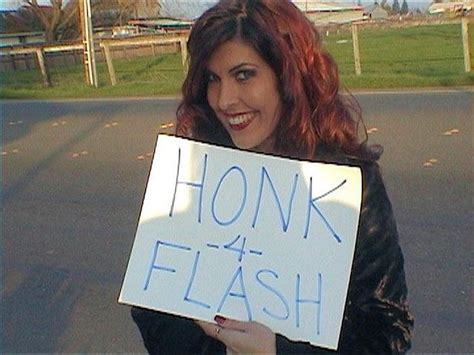 Honk For Flasher Going Flashing At The Golf Course Porn Pictures Xxx