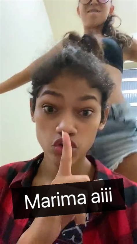 Menina Dos Peitinho Pequeno Bicudo Durinho