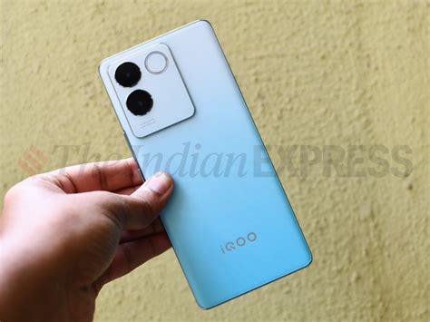 Iqoo Z Pro Review Fresh Looks Make This Mid Range Smartphone Worth Checking Out Technology