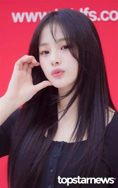 빨간색이 잘받는 민지 팬플러스 커뮤니티