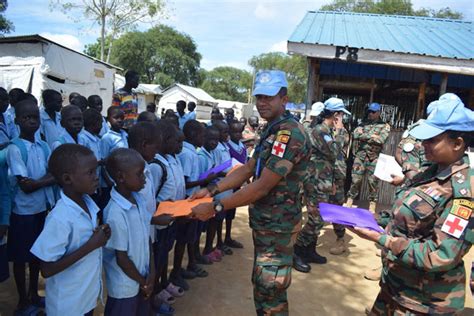 යුද්ධ හමුදාව දකුණු සුඩානයේ දී ලෝක ළමා දිනය සමරයි Lankadeepa Online