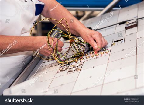 imágenes de Wire testing Imágenes fotos y vectores de stock Shutterstock