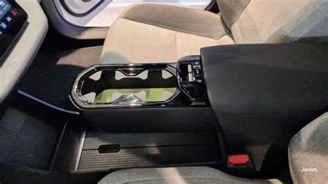 볼보 전기차 Ex30 팝업스토어 피치스도원 네이트뷰