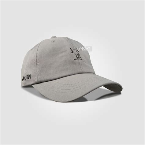 کلاه کپ دخترانه طوسی طرح گاو بیسبالی گوت ست