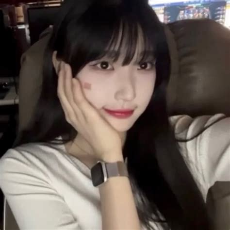 예진 Y Jxn Y On Threads