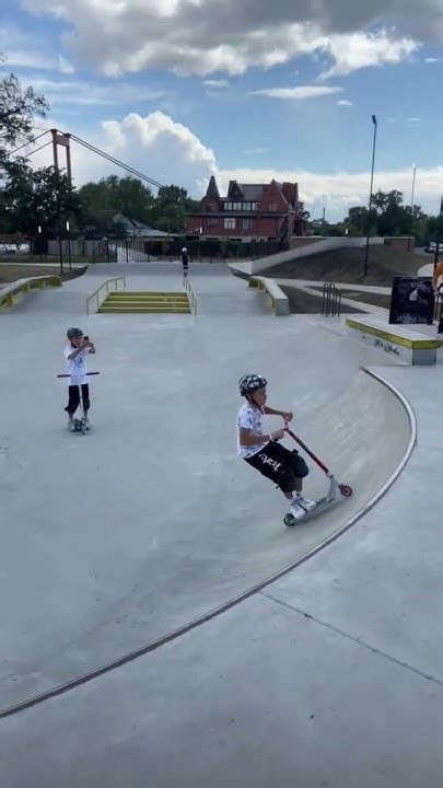 треха баттер #открылсезон #automobile #skate #самокат #skateboarding # ...