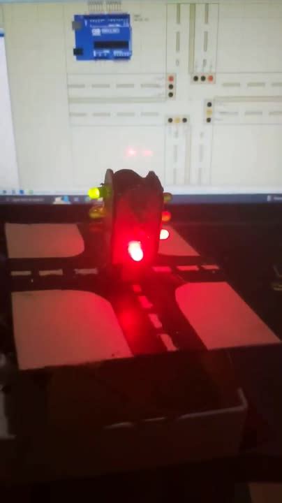 Bhanuka Kalugalla On Linkedin Traffic Light System Simulation Using Arduino And Proteus 🚦 In This