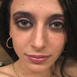 Inside Lara Roxx Rotten Tomatoes