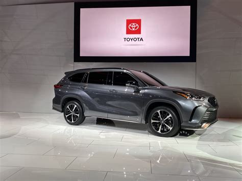 Toyotas New 2021 Highlander Xse Combines Aggressive Styling With