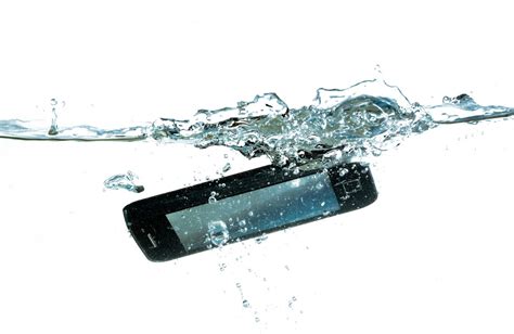 All You Need To Know About Waterproof Phones Blog Three