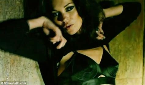 Kate Moss Posting Requires Reading Thread Rules See Post Page The Fashion Spot