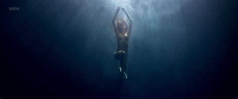 Malgorzata Mikolajczak Nuda Anni In Chain Reaction