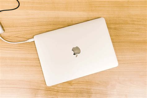 Plastic Vs Metal Laptop Which Body Is Better The Nature Hero