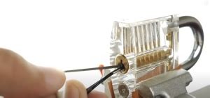 How To Pick A Lock With A Bobby Pin In Five Easy Steps