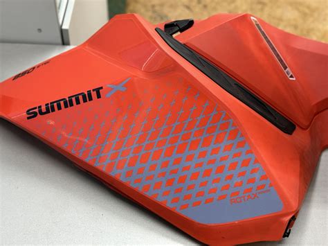 Комплект наклеек для снегохода BRP Summit 850 G4 (аналог) красный ...