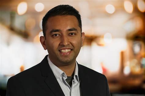 entrepreneur of the year 2024 award winner dhruv saxena ceo of shipbob ey us