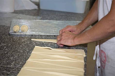 How To Make A Paper Cracker Iron Fall