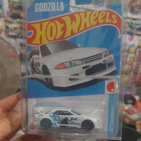 Jual Hotwheels Nissan Skyline Gt R R32 Godzilla Shopee Indonesia
