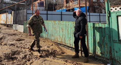 შიდა ქართლის გუბერნატორი ხაშურის მუნიციპალიტეტში სადაც სტიქიის ფონზე ღამის საათებში მეწყრული