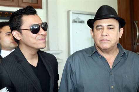 Producer Yusof Haslam Refuses To Comment On Pregnancy Rumours Of Syamsul Yusofs Wife No 2 The