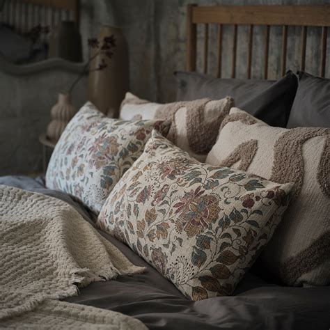 Jysk Оквир за кревет Vedde внесува топлина и елеганција со својот модерен дизајн изработен од