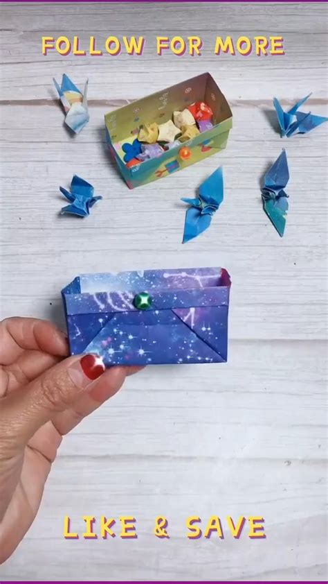 How To Fold A Traditional Origami Box Paper Crafts Wrapping Paper Crafts Paper Crafts Origami