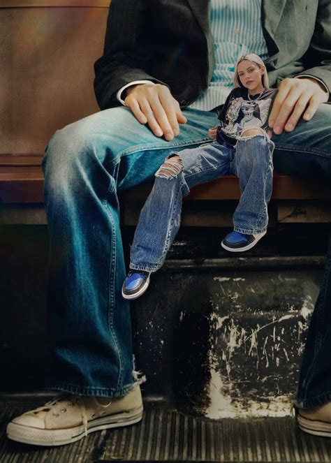 Manspreading By Bobascher On Deviantart