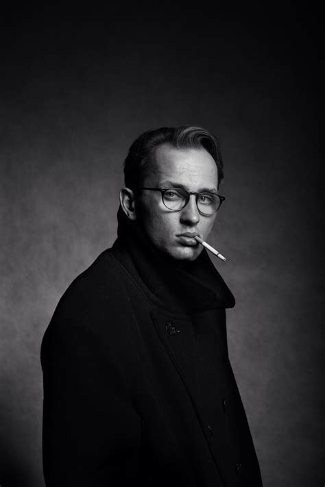 Paweł Tomaszewski On Behance