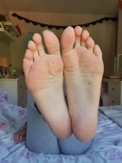 Imagine Being Under These Soles R Verifiedfeet