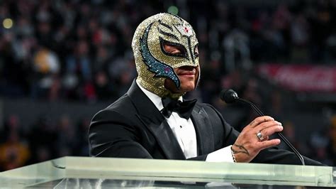 El Universo Wwe En Shock Al Descubrir El Contrato De Rey Mysterio