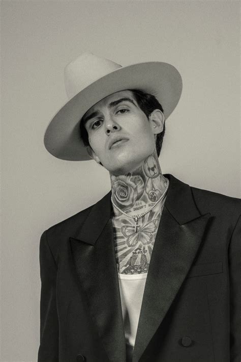 Adriel Favela Un Espíritu Libre