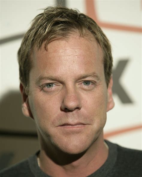 Are Kiefer And Donald Sutherland Tight