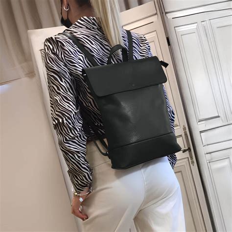 Dámský Kožený Batoh Italia Jenny černá Kabelečky Cz