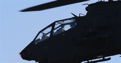 [사진]육군항공 사격대회 발칸 발사하는 코브라 헬기