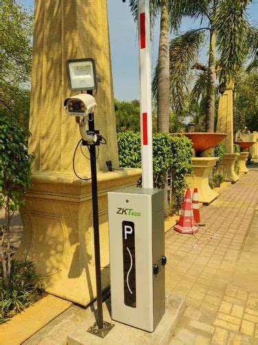 Offline Online Cloud Based License Plate Recognition Parking System At ₹ 180000 In Pune