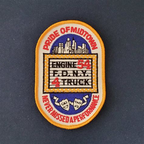 Fdny Engine 54 Truck 4 Pride Of Midtown Polizeimarken De