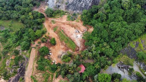 පොල්ගහවෙල අක්‍රමවත් ගල් කොරියක් හේතුවෙන් ජල උල්පත් රැසක් සිදී ගිහින් පරිසර හා සොබාදහම් අධ්‍යයන