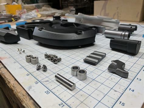 Tracers Pulse Pistol Replica Steven Bennett