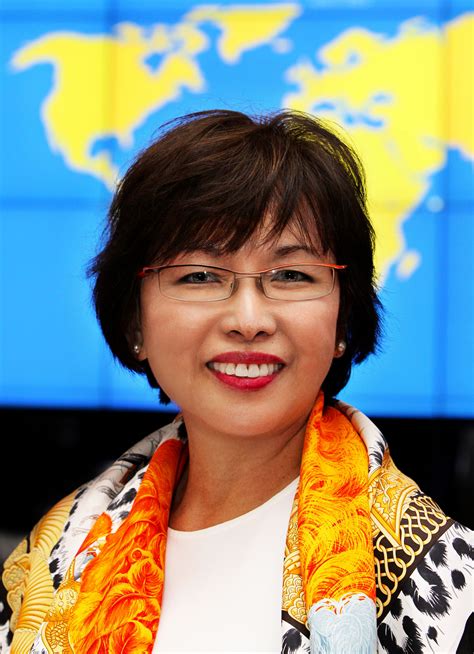 Elizabeth Kings Instagram Twitter And Facebook On Idcrawl