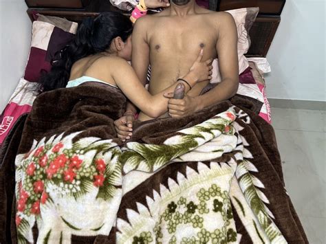 Un Couple Indien Sexy Baise Sur Le Lit Xhamster