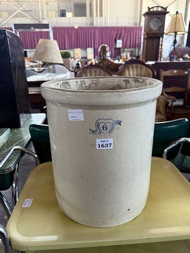Panama Pottery Stoneware Crock Sold At Auction On 13th May Michaans