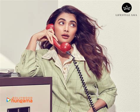 Pooja Hegde Wallpapers Pooja Hegde 3 159 Bollywood Hungama